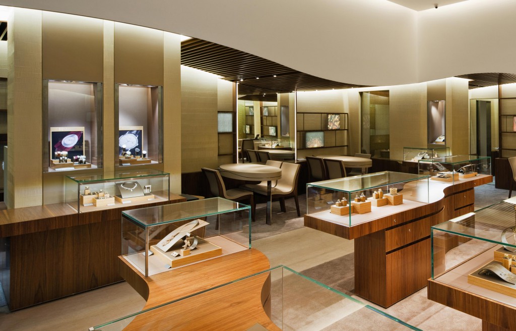 H. STERN, Sao Paulo - Carbondale