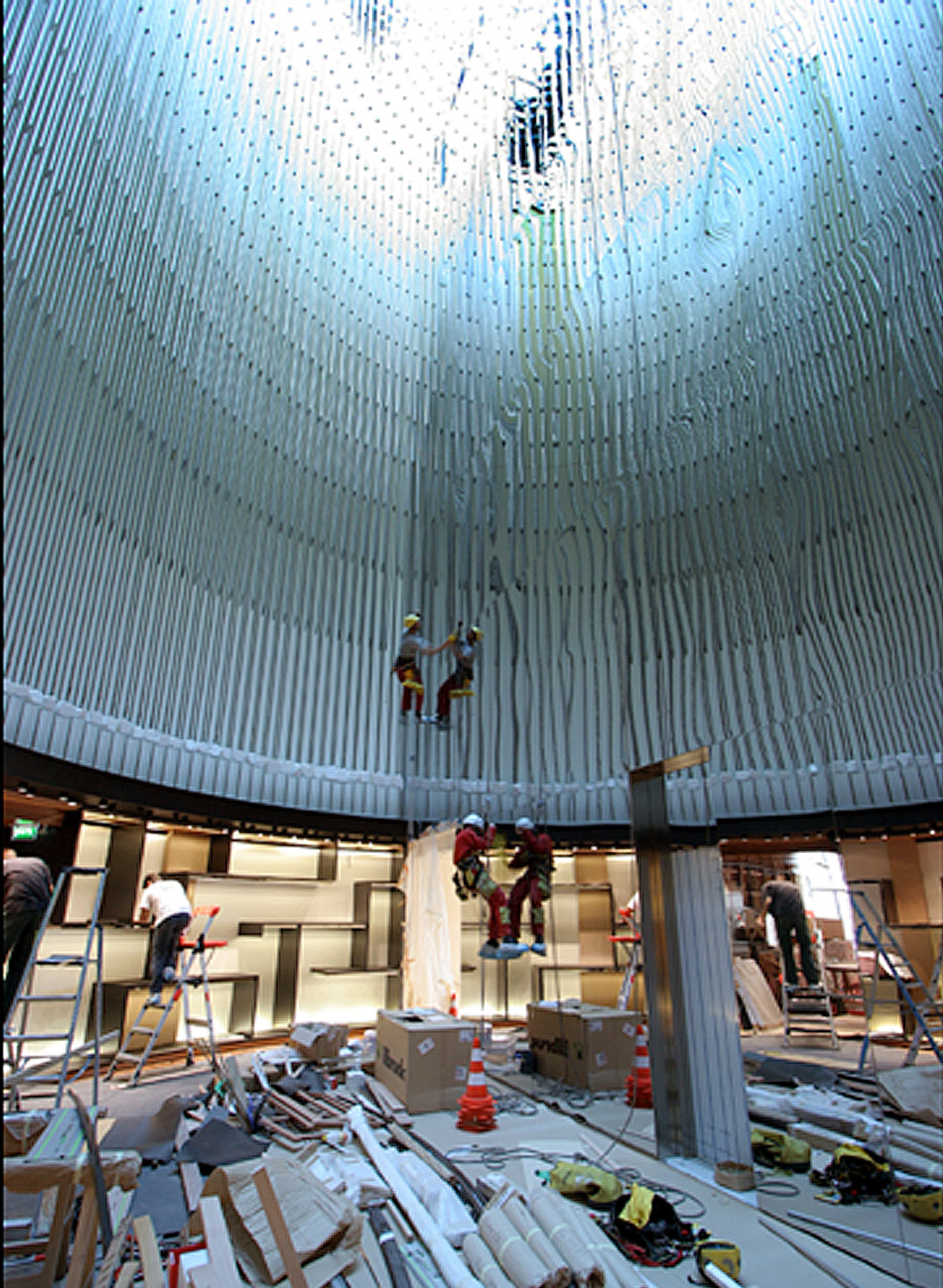 ATRIUM SCULPTURE LV, Paris - Carbondale