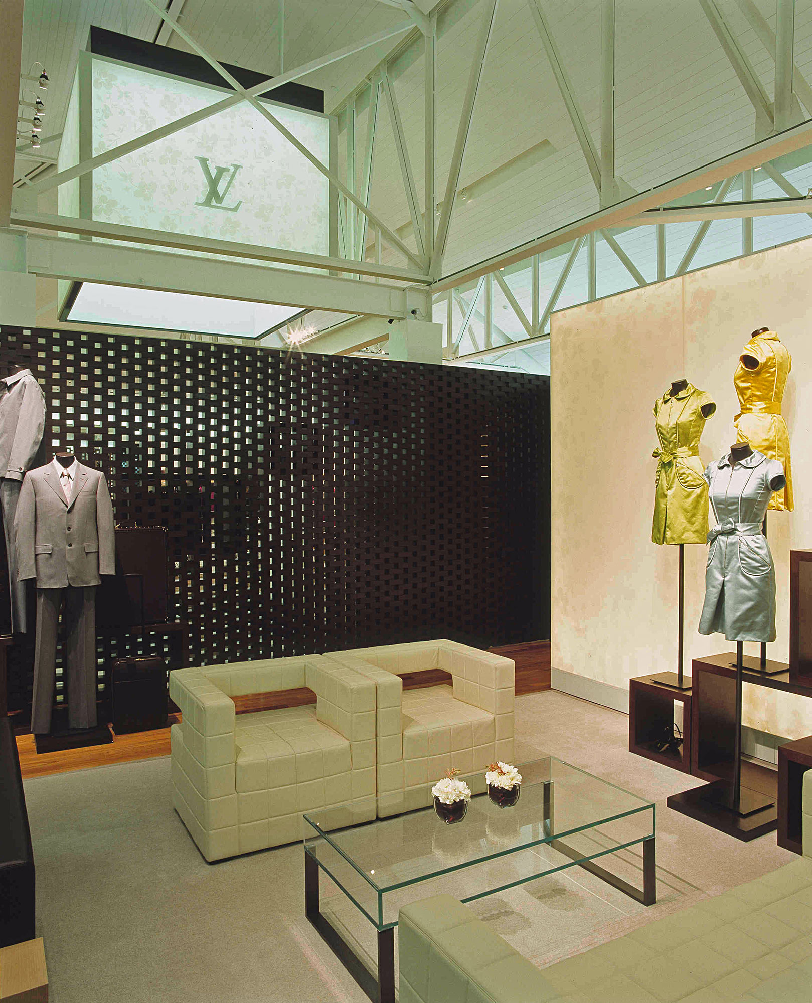 LV WAIKIKI VIP ROOM FURNITURE, Hawaii - Carbondale